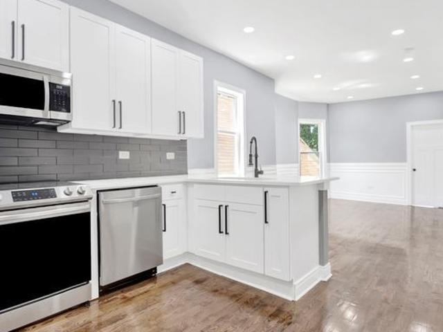 1821 N Kedvale Avenue # 1