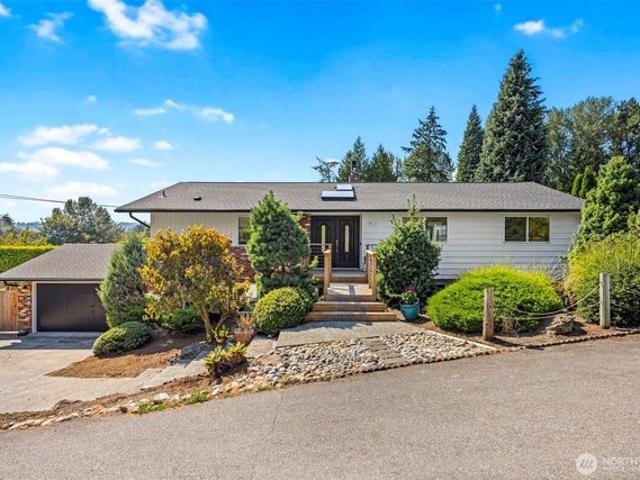 1821 nd Ave NE, Kenmore, WA 98028
