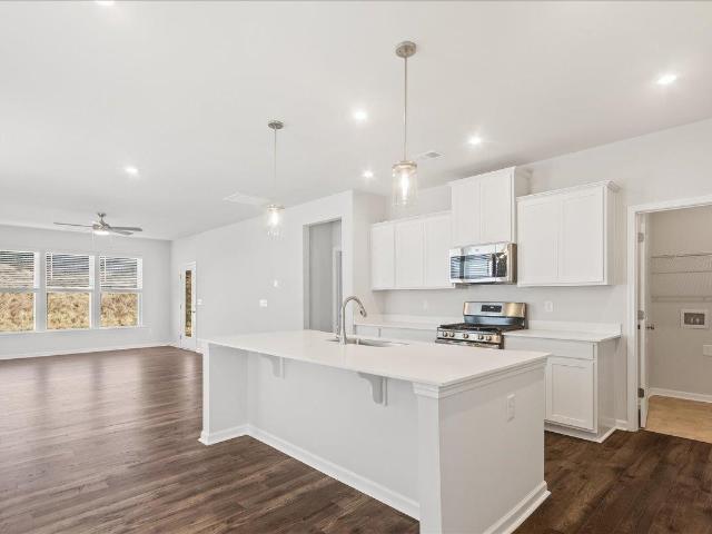 1821 Berkshire Ln, Spartanburg, SC 29303 | Compass