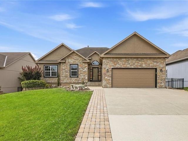 1821 E 128th St, Kansas City, MO 64145