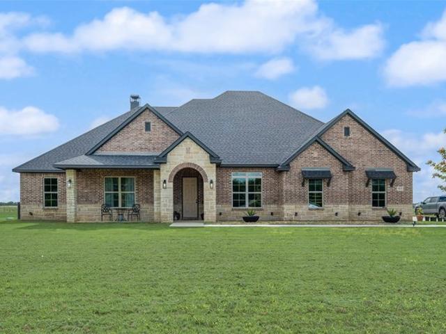 1821 E Campus Rd, Palmer, TX 75152