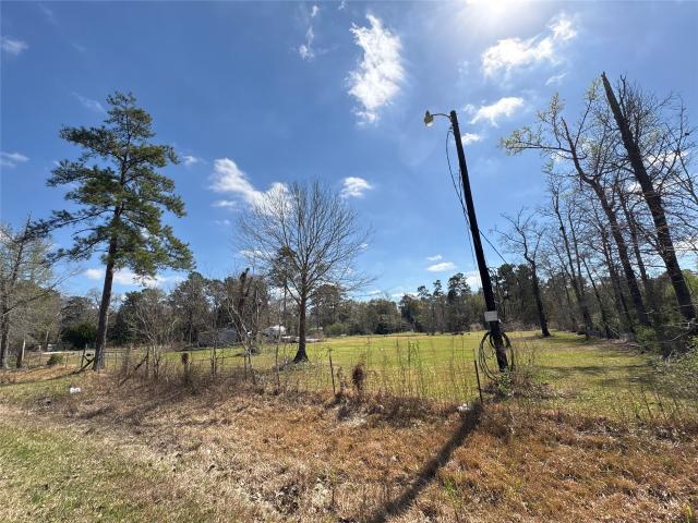 1821 E Beverly Dr, Shepherd, TX 77371 | MLS #71604