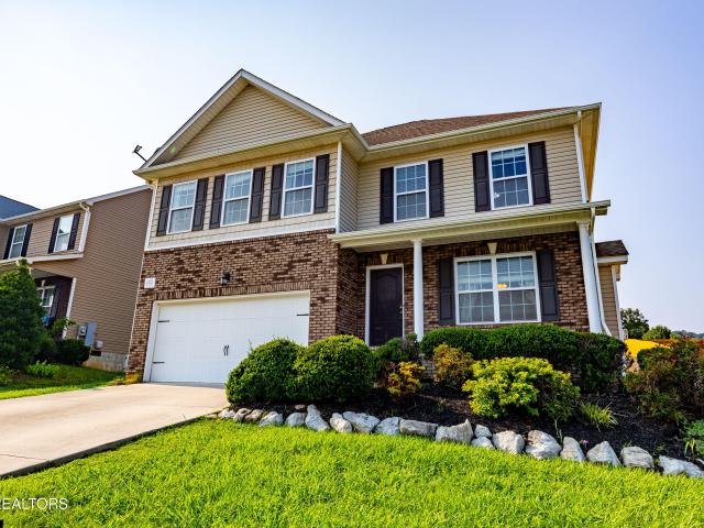 1821 Point Wood Drive