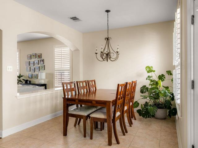 1821 Village Oak Ct