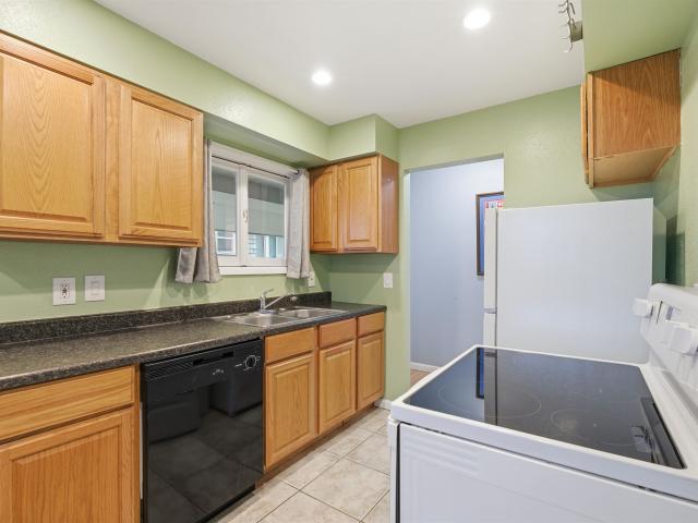 1821 W 8th Ave, Unit 5, Spokane, WA 99204 | MLS #202614 | Compass