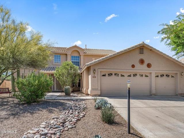 1821 W Desert Highlands Dr, Tucson, AZ 85737
