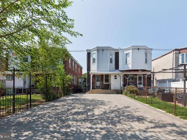 1821 W Porter St, Philadelphia, PA 19145