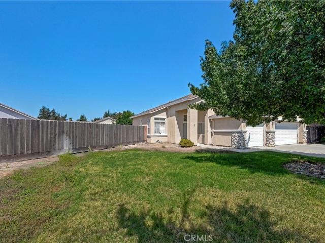 1821 Woodland Hills