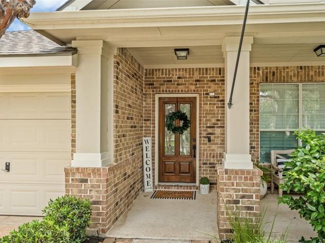 18223 W Williams Bend Dr, Cypress, TX 77433