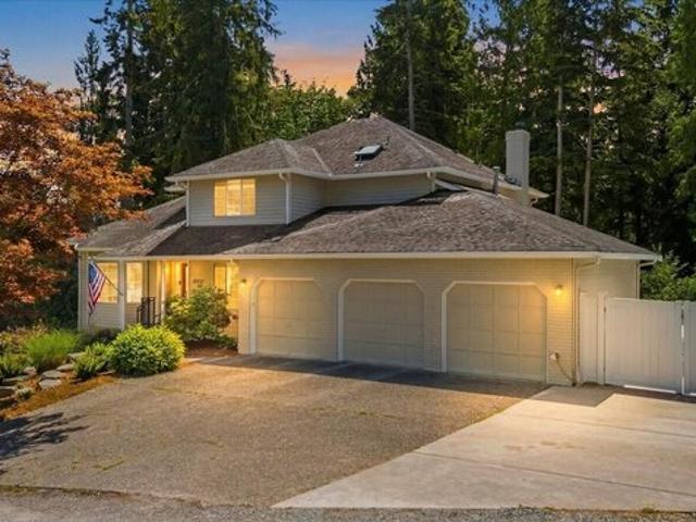 18223 Yew Way, Snohomish, WA 98296