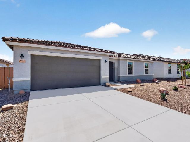 18221 E ZUZA Drive