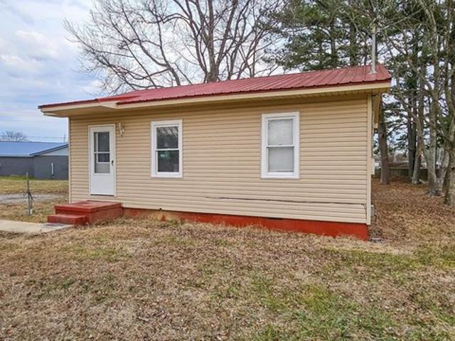 18222 McMunn Ln, Athens, AL 35614