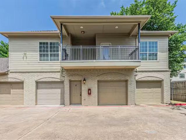 1822 N Fitzhugh Ave, Unit 10, Dallas, TX 75204 MLS #20947524