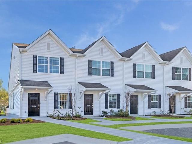 1822 Autumn Mist Dr, Winston Salem, NC 27103
