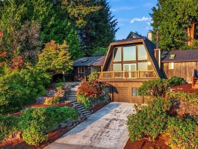 1822 Copalis St NE, Tacoma, WA 98422