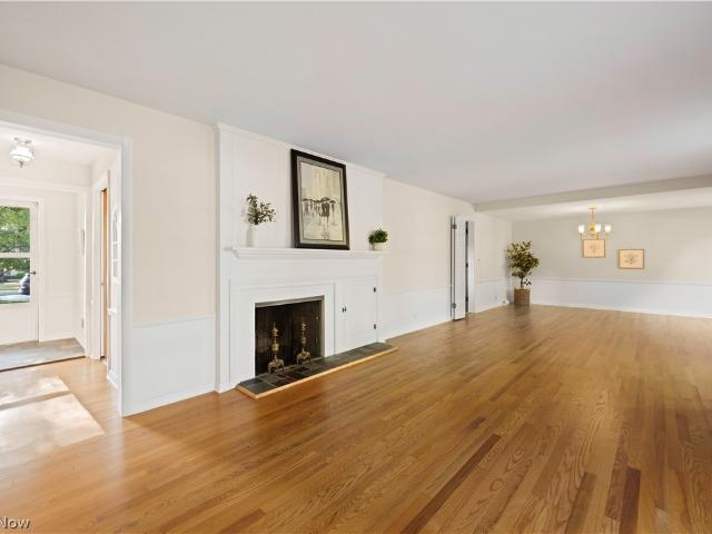 1822 Donna Drive
