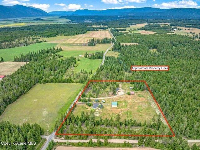 1822 Kootenai Trail Rd, Naples, ID 83847