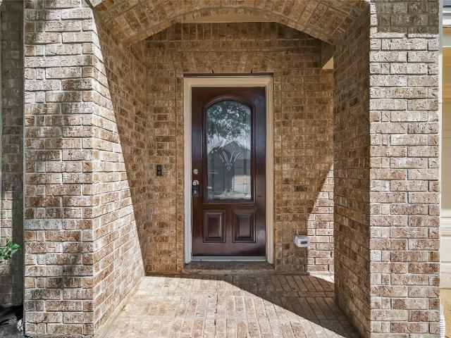 1822 Lansing Cove Dr, Fresno, TX 77545 | MLS #33311 | Compass