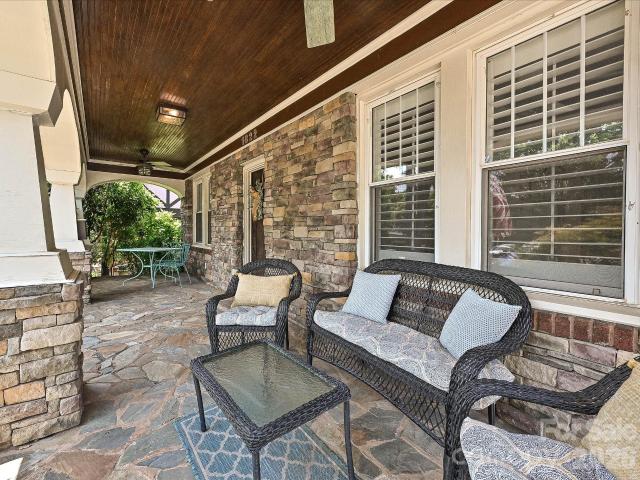 1822 Lombardy Circle