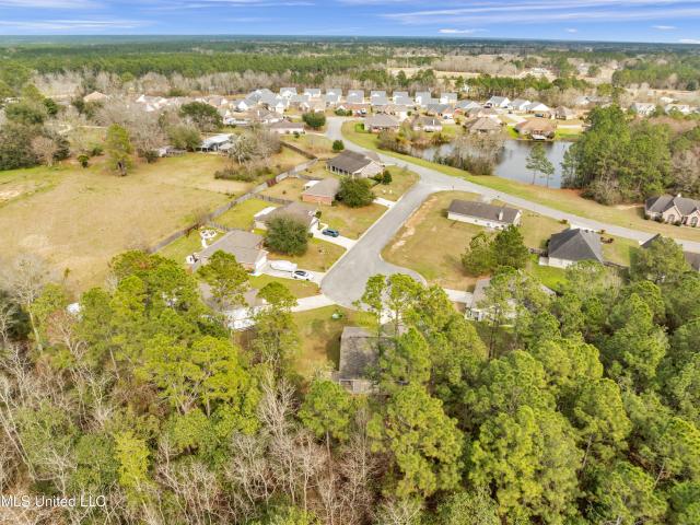 18231 Mill Cove