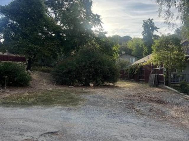 18237 9th Ave, Jamestown, CA 95327