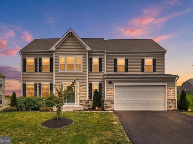 18234 Petworth Cir, Hagerstown, MD 21740