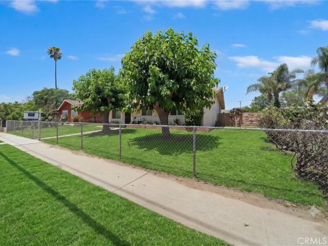 18234 Santa Ana