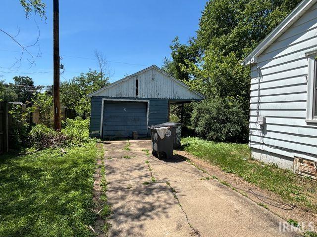 1823 Covert Avenue