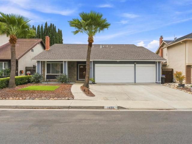 1823 Daltrey Way