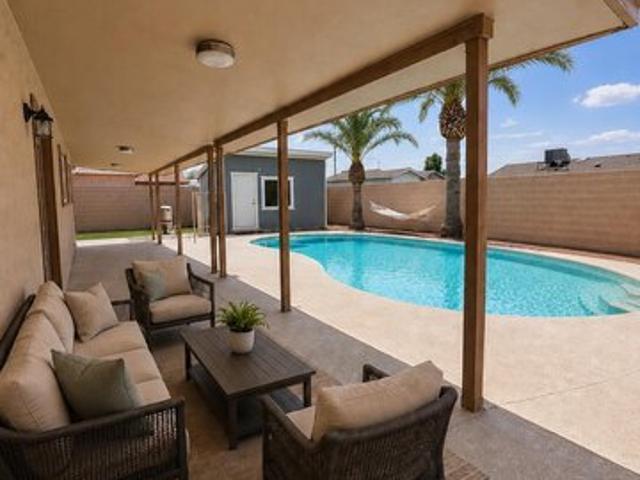 1823 E Brookdale St, Mesa, AZ 85203