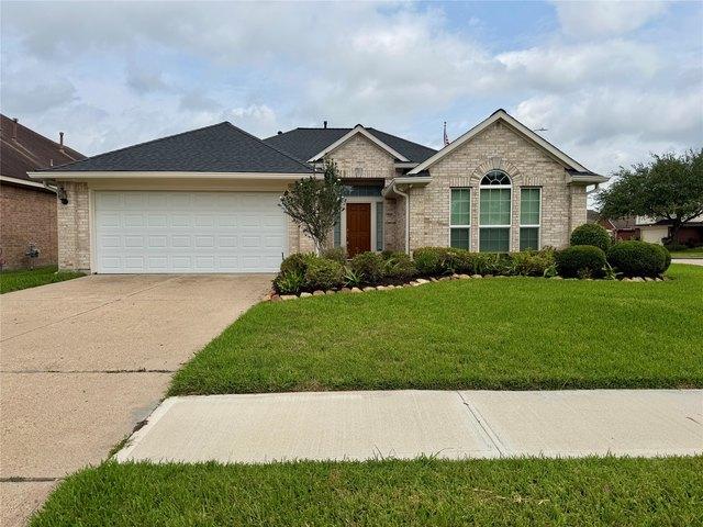 1823 Gillingham Way, Pasadena, TX 77504