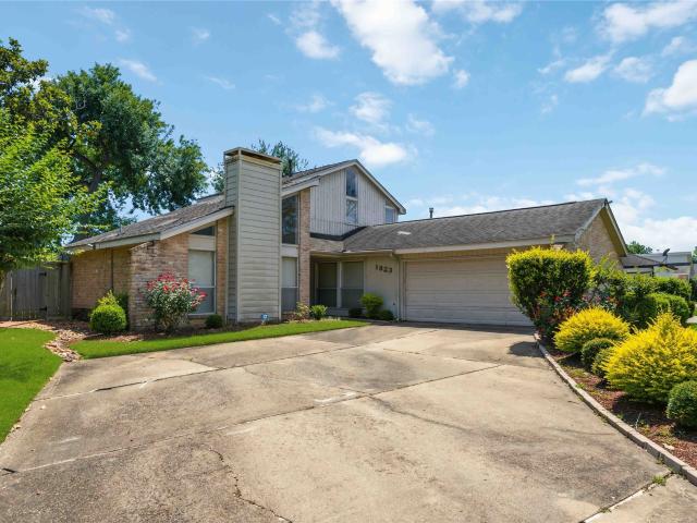 1823 Hilton Head Drive