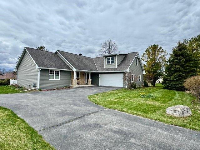 1823 Kentucky St, Sturgeon Bay, WI 54235