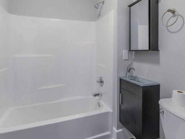 1823 Quincy St NE 2 Bedroom Apartment for Rent at 1823 Quincy St Ne, Minneapolis, MN 55418 Logan Park
