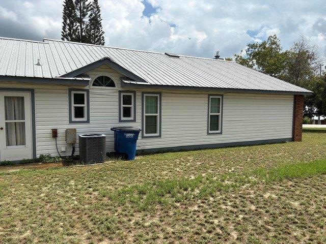 1823 Roberta Ave, Sebring, FL 33870