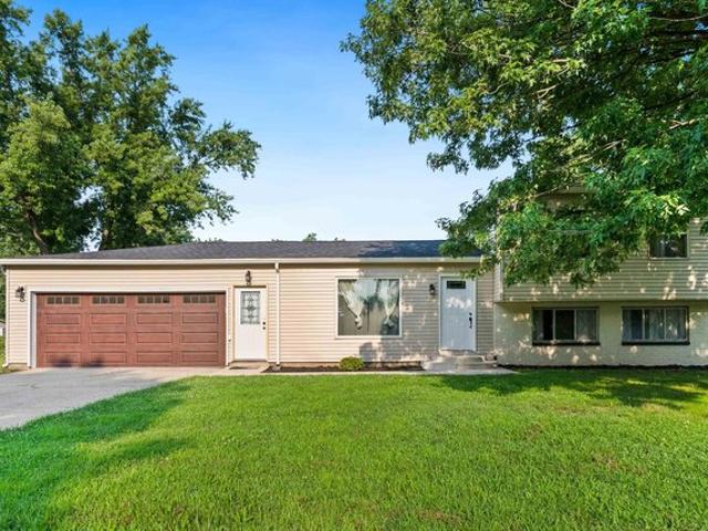 1823 Rosemont Ave, Warsaw, IN 46580