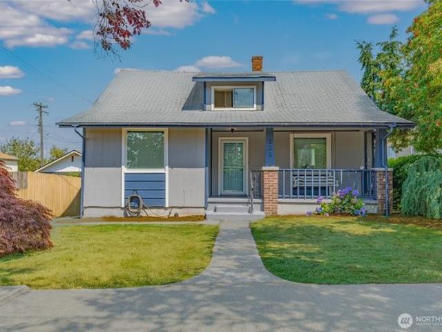 1823 S Adams St, Tacoma, WA 98405