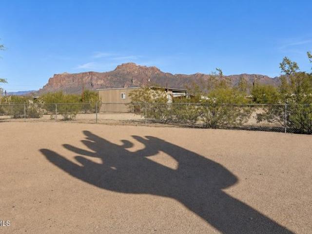 1823 S Hilton Rd, Apache Junction, AZ 85119