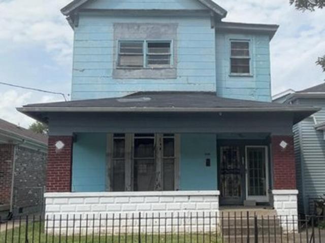 1823 W Chestnut St, Louisville, KY 40203
