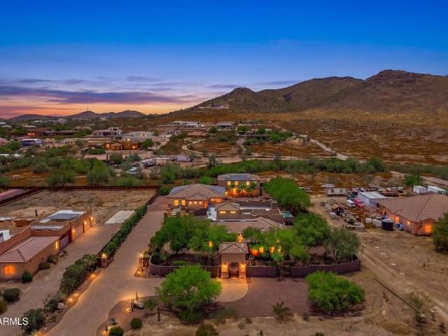 1823 W Maddock Rd, Phoenix, AZ 85086