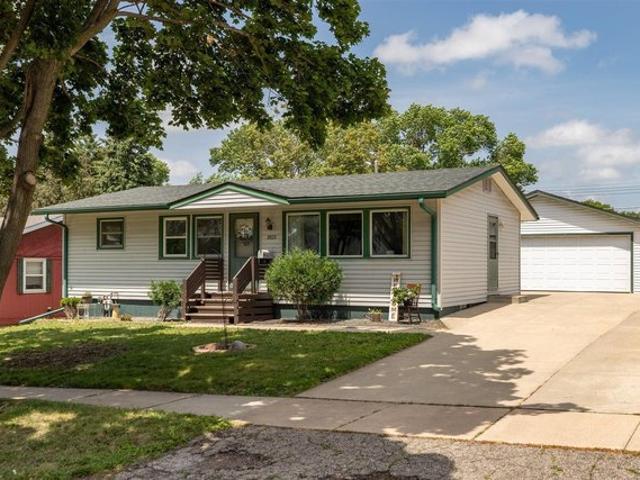1823 1 / St NW, Rochester, MN 55901