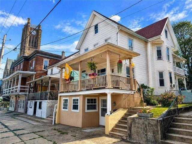 182 2nd St, Lehighton, PA 18235