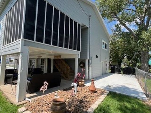 182 County Road 257, Matagorda, TX 77457