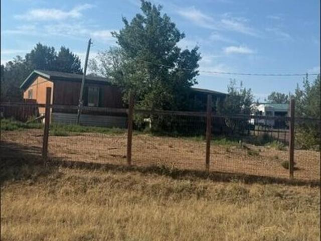 182 County Road A102, Edgewood, NM 87015
