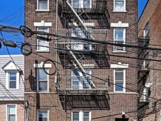 182 Congress St #4, Jersey City, NJ 07307