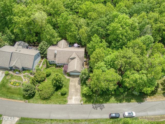 182 Canterbury Drive