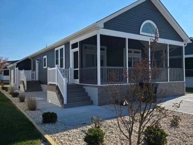 182 Clam Shell Road