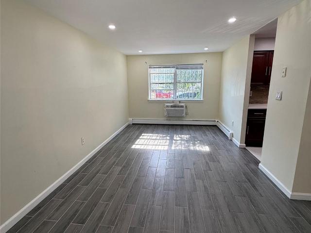 182 Beach 61st Street
