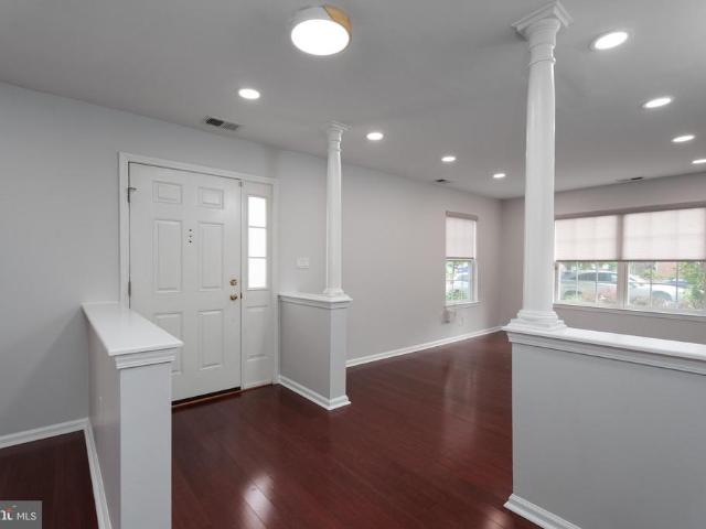 182 Fountayne Lane