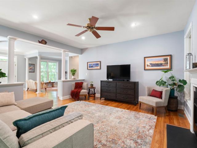182 fox hollow ln